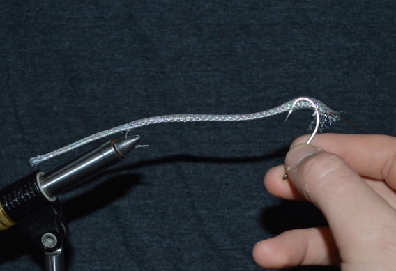 Needlefish Fly for Barracuda | Fly Tying Instructions